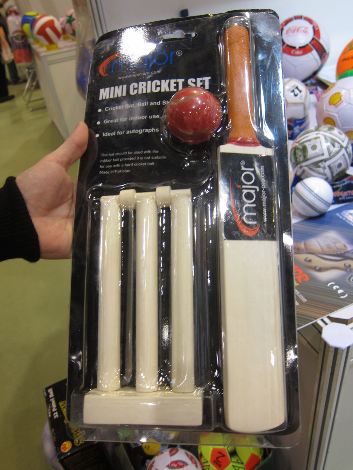 Mini cricket Set for ICC World Cup | TheODMGroup Blog