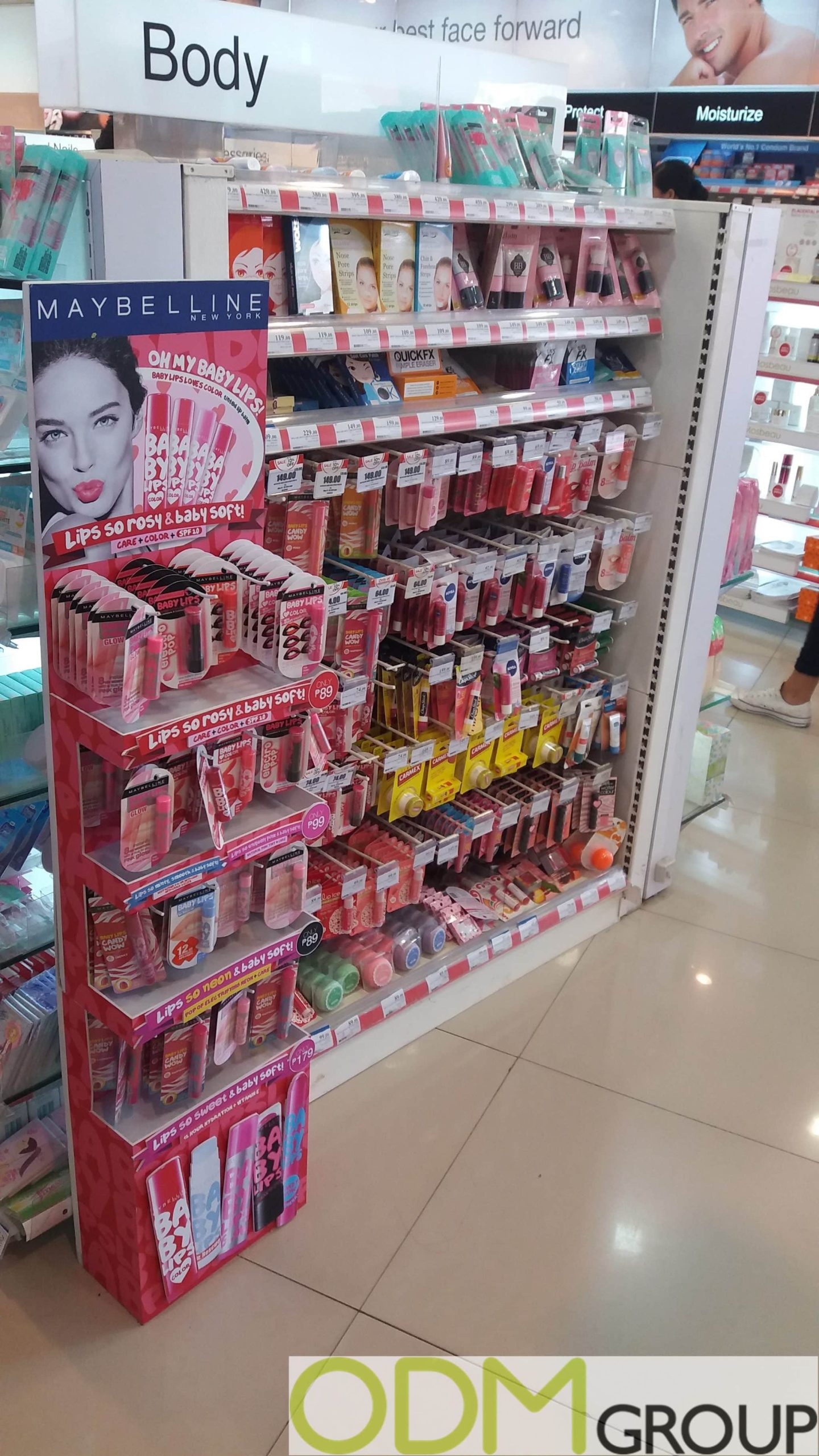 In-Store POS Display by Maybelline to Boost Visibility