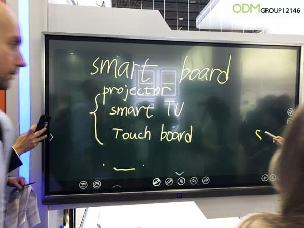 Smart Board Display: Multi functional Marketing Solutions