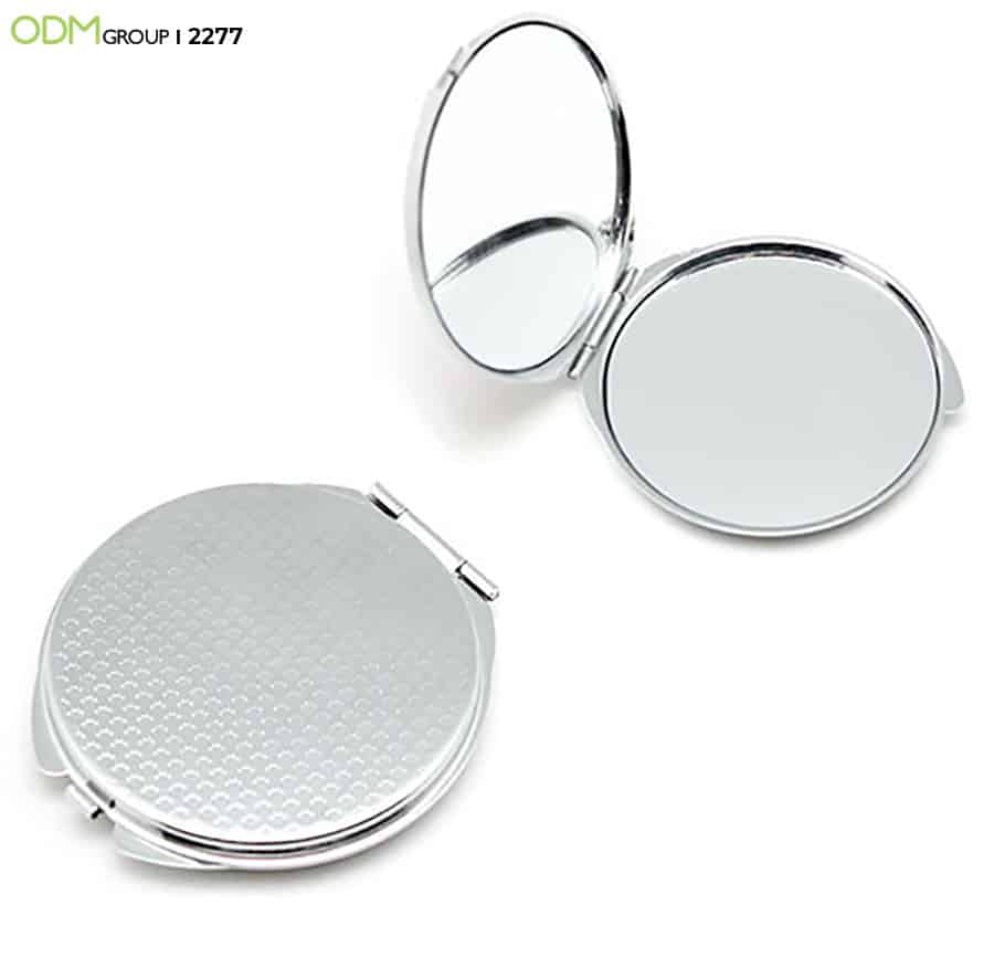 What Makes Custom Pocket Mirror A Suitable Promotional Gift?