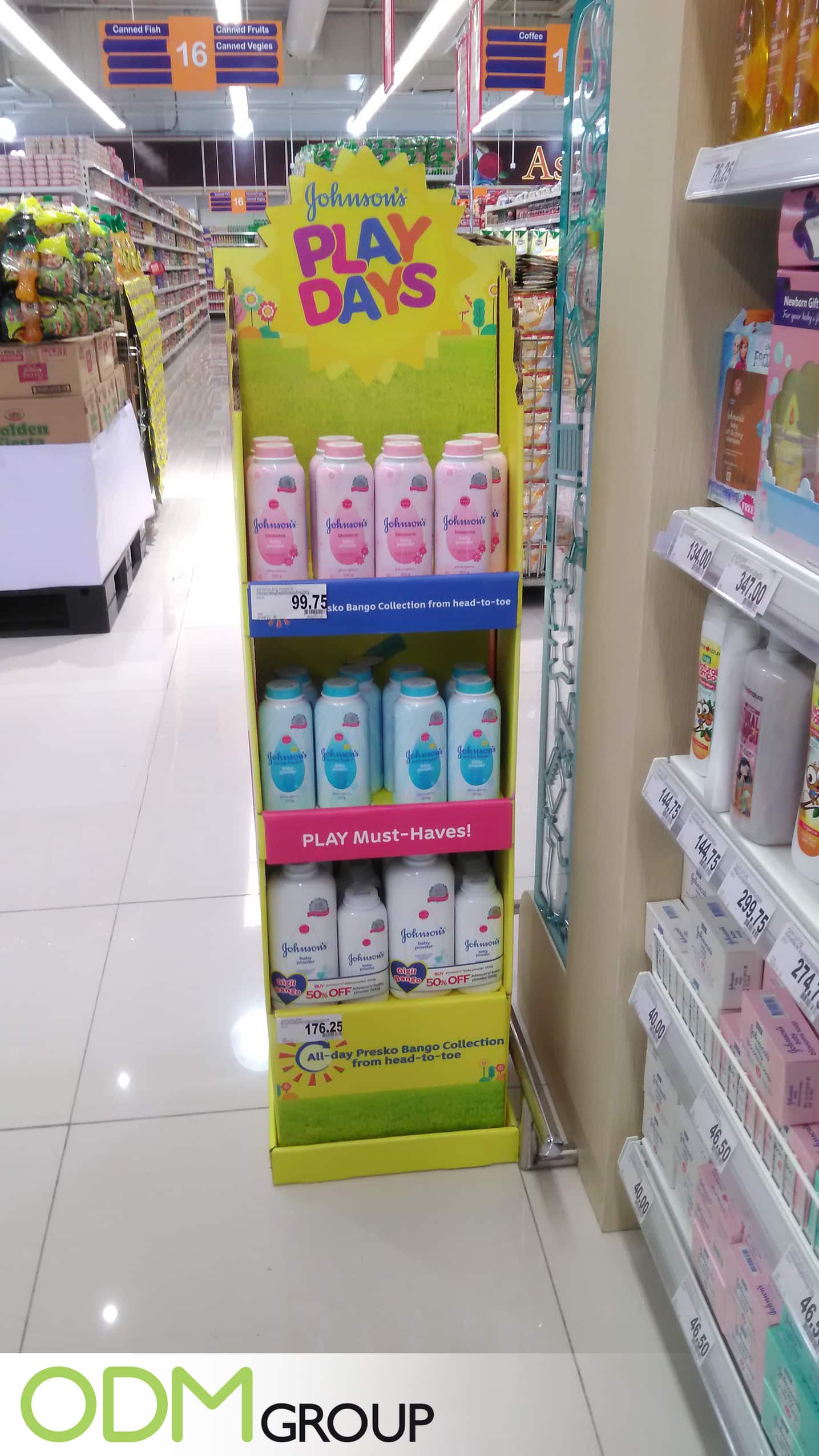 4 Hacks for Designing the Best Cardboard Store Display for Your Brand