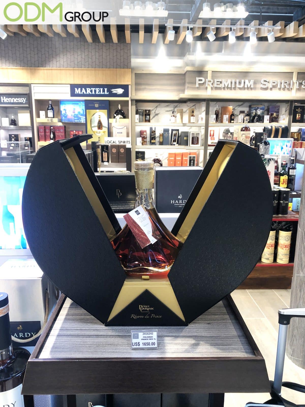 Bespoke Bottle Glorifier Design: Aesthetics Meets Function